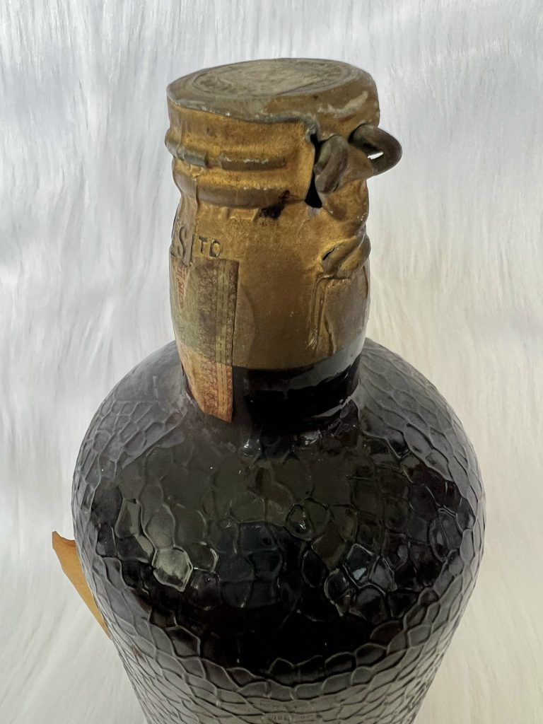 Claymore Rare Old Scotch Whisky Spring Cap Bottled 1950s