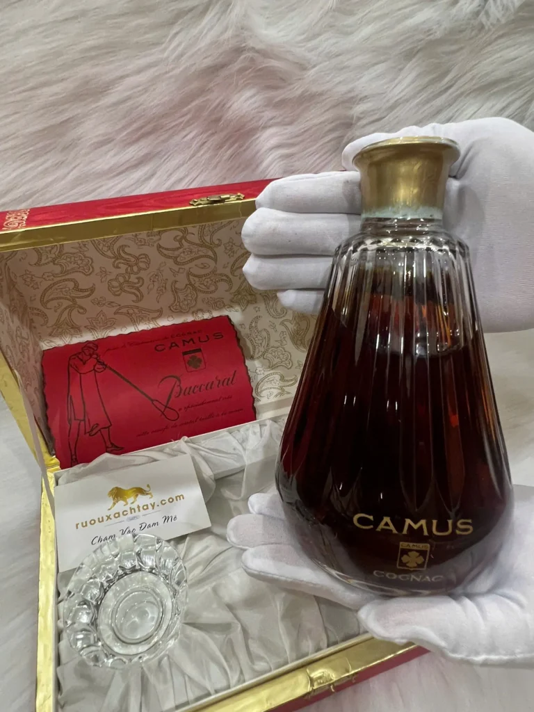 Camus 1863-1963 Baccarat Crystal Decanter | Cửa Hàng Rượu Xách Tay Uy Tín Tp.HCM