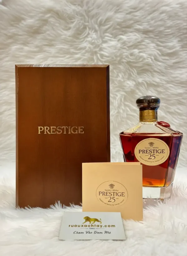 Suntory Prestige 25 Year Old Blended Whisky Kagami Crystal Decanter 700ml